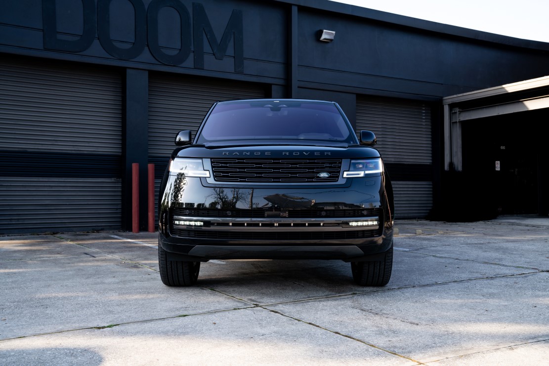 Black Range Rover SE Rental in Orlando, FL | Zero to Sixty Club